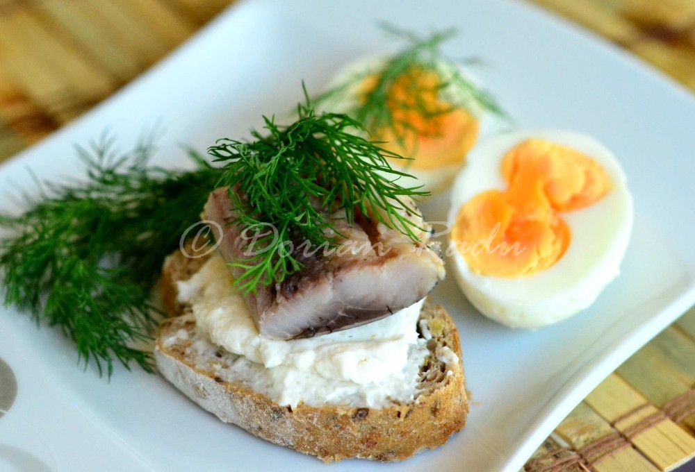 hering marinat cu marar - delicatese scandinave | walk with the wok